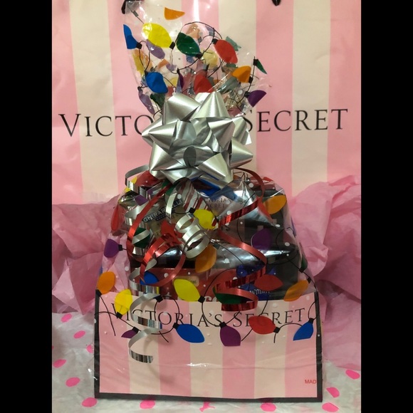 PINK Victoria's Secret | Other | Victorias Secret Pink Holiday Gift ...